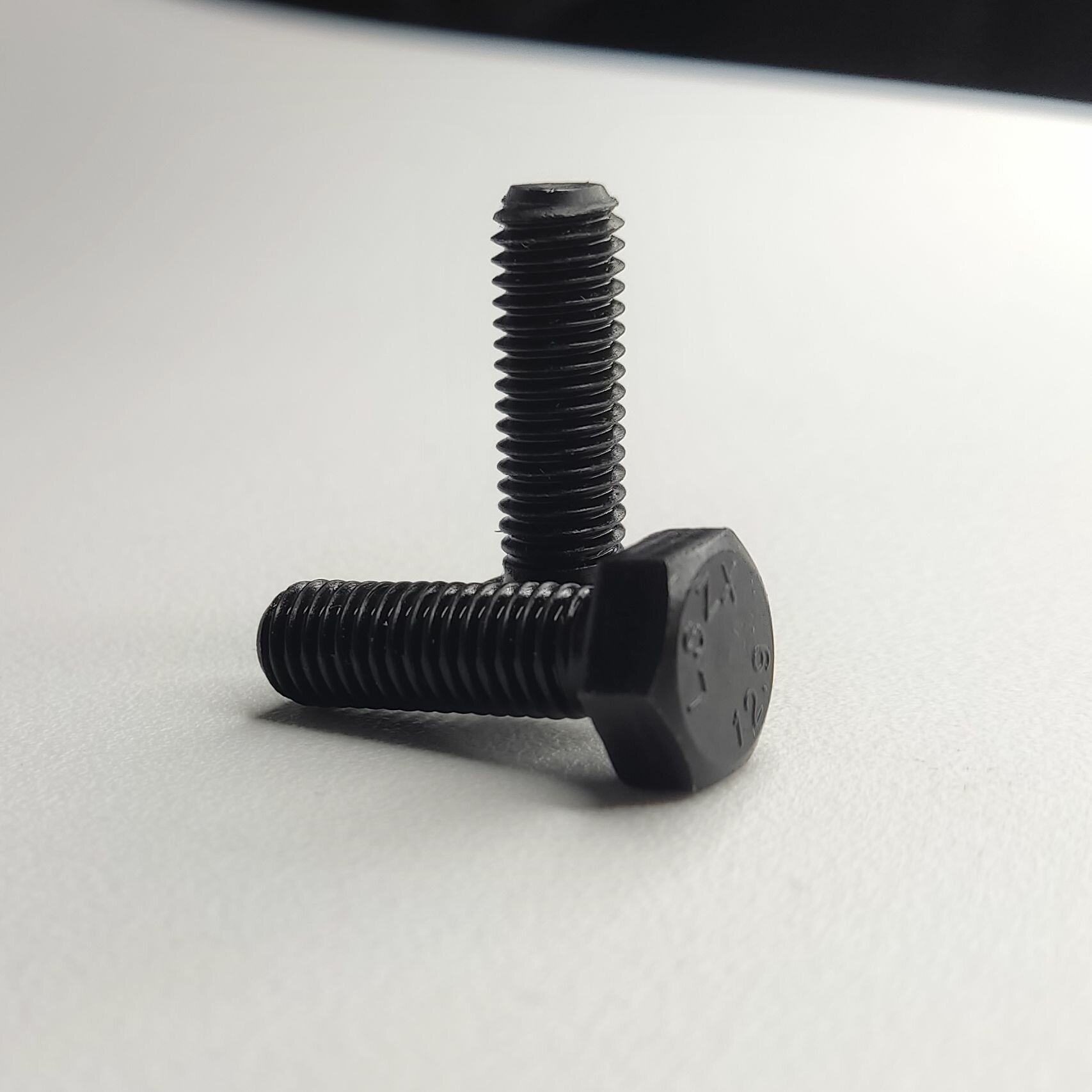 Болт DIN 933 М8х50, кл. прочности 12,9, оксидированный