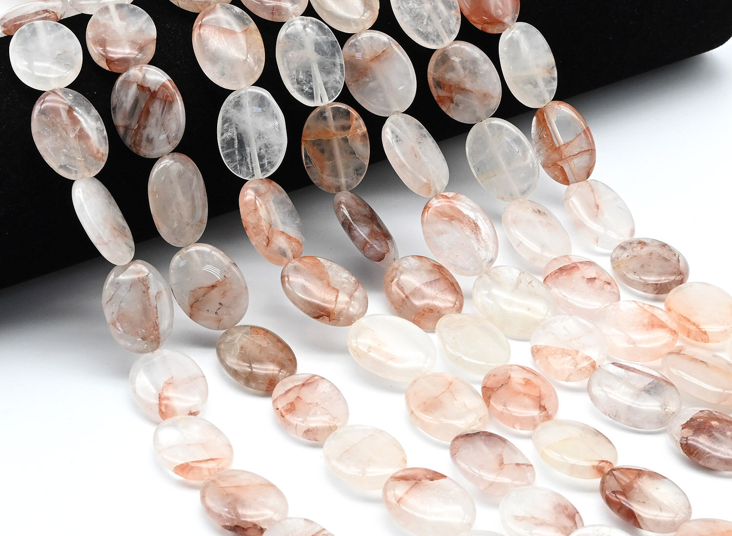 Бусины из горного хрусталя "Кровавый" овал 15*20мм, 40см, 20 бусин .