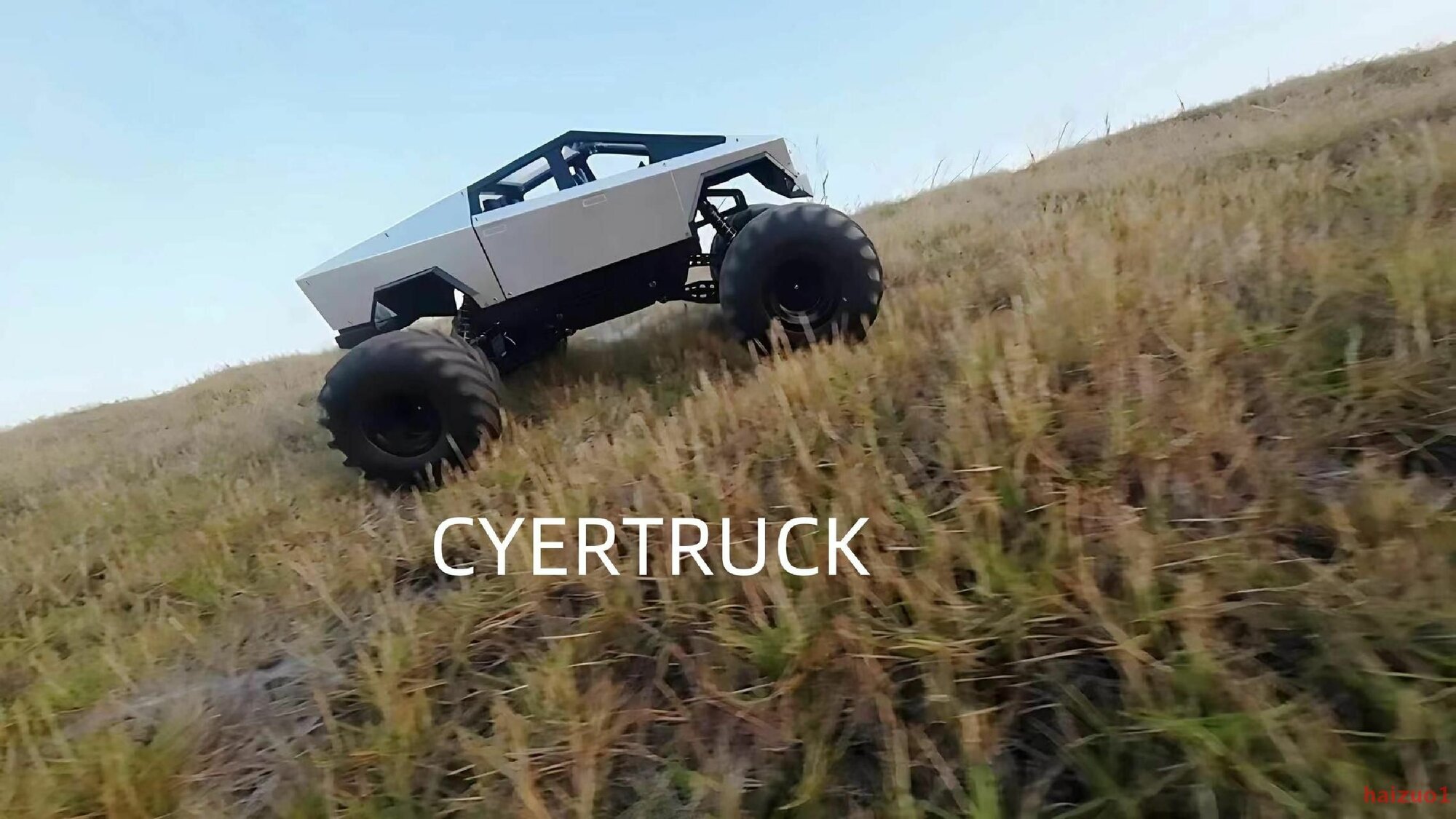 Машинка металлическая Cyertruck с квадроциклом, Телеуправляемый пикап