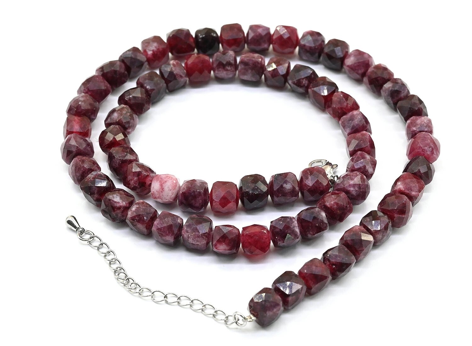 Бусы, кальцит