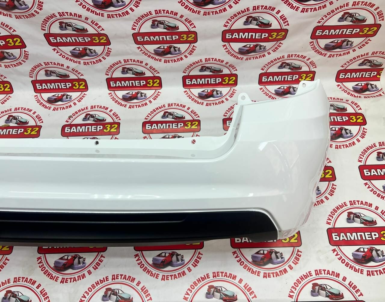 Бампер задний 2190-2 (2018 г) цвет Ледниковый, код краски 221