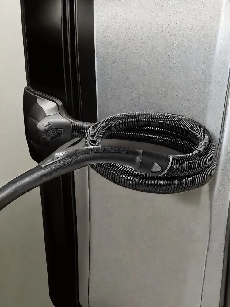Шланг всасывающий для пылесосов Karcher VC 3 арт.9.754-185.0