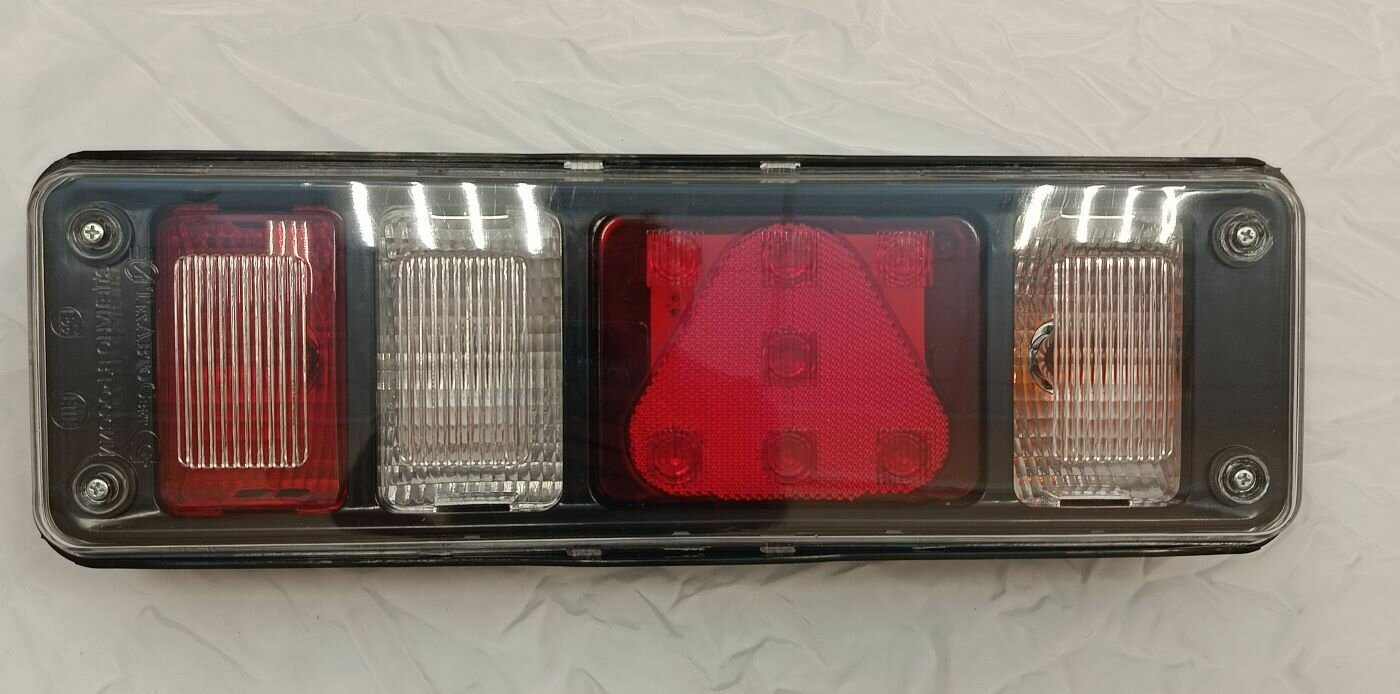 Фонарь задний для грузовых автомобилей KRONE NEW с проводом (Правый) Сделано в России (18195)