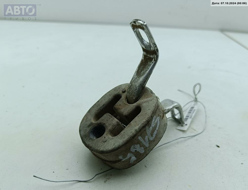 Кронштейн глушителя Audi A6 C5 (1997-2005)