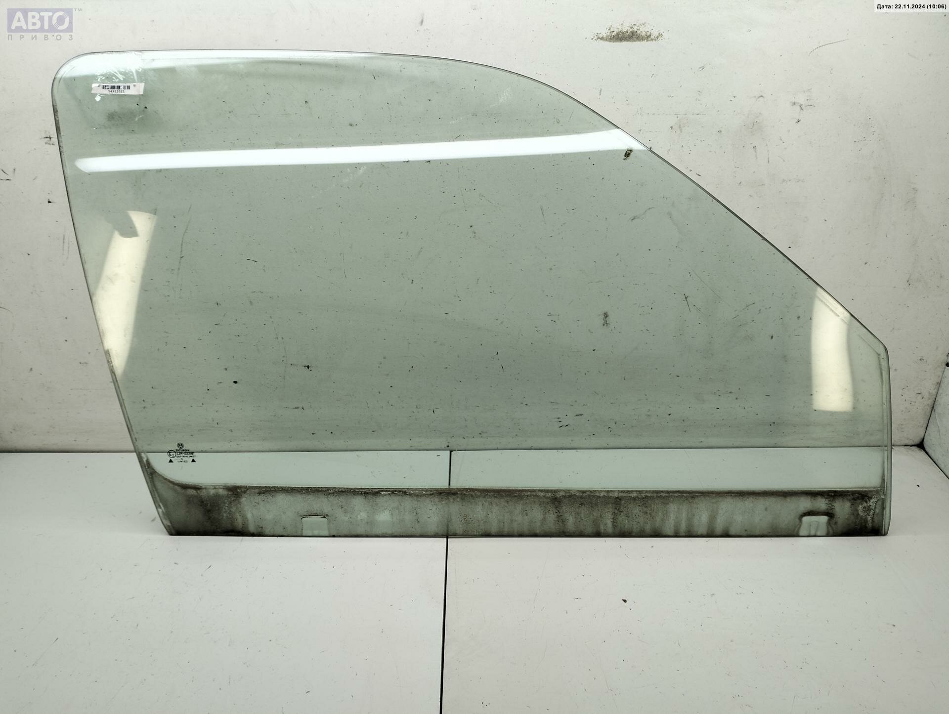Стекло двери передней правой Volkswagen Golf-3
