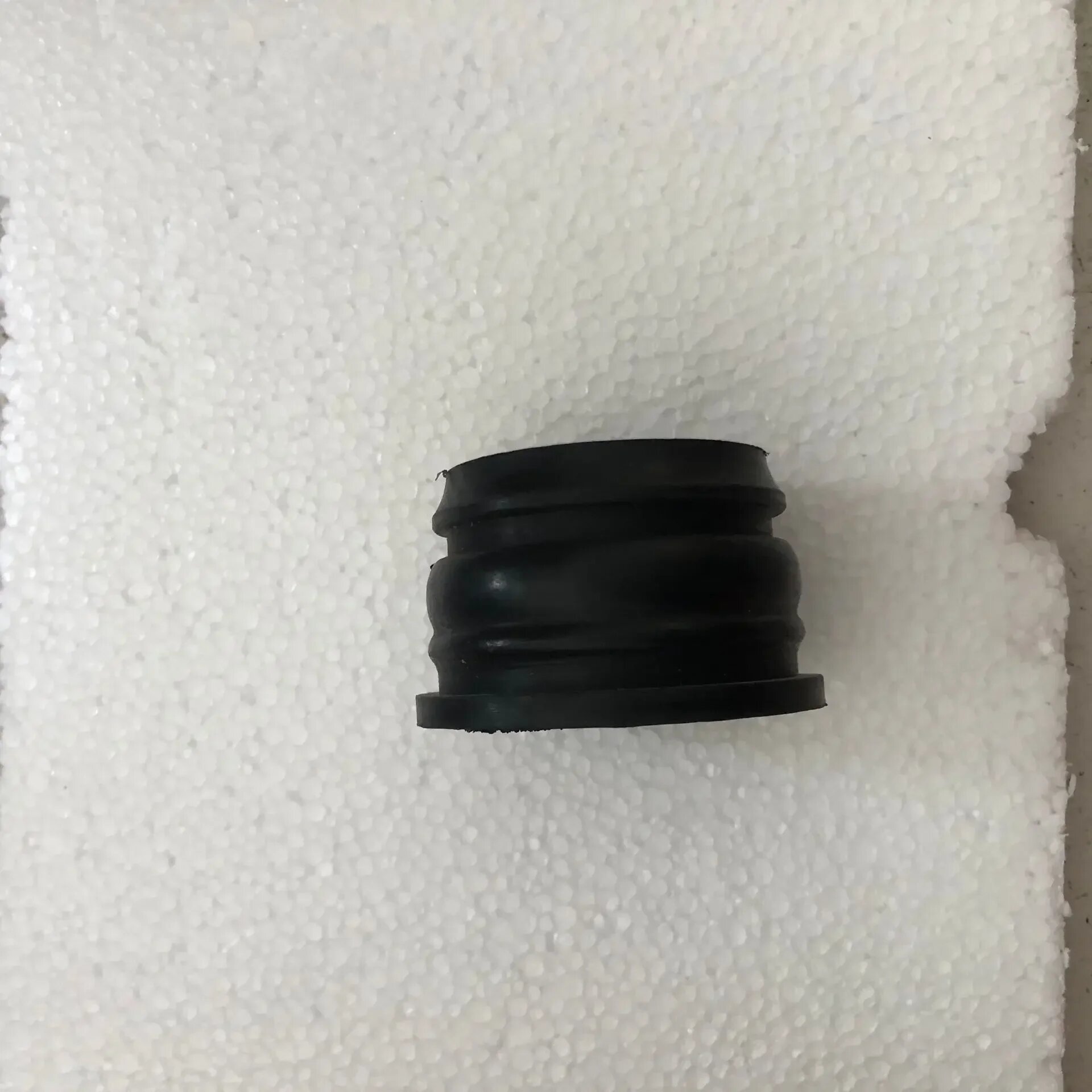Резиновая прокладка для топливного бака Ford Mondeo 2004-07, 1pc A