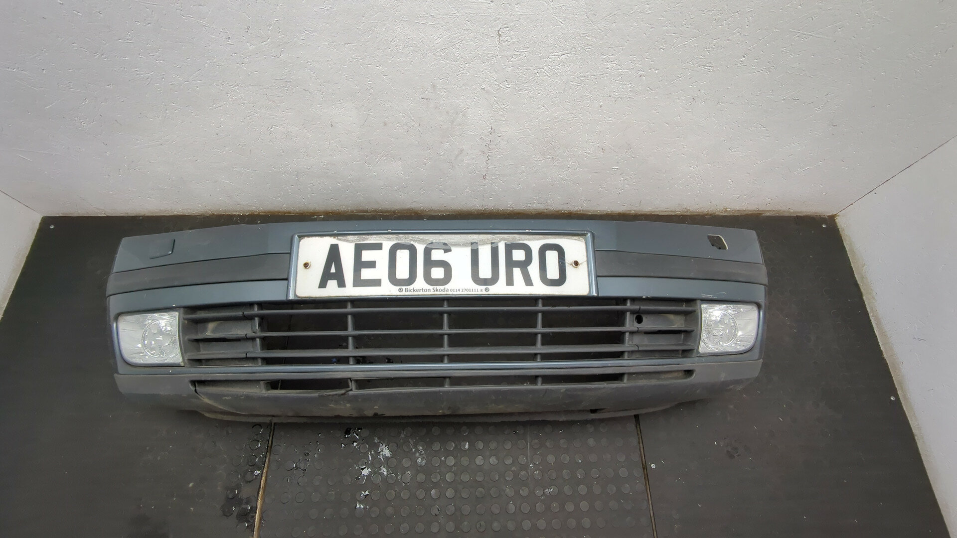 Бампер передний Skoda Octavia (A5) Б/У