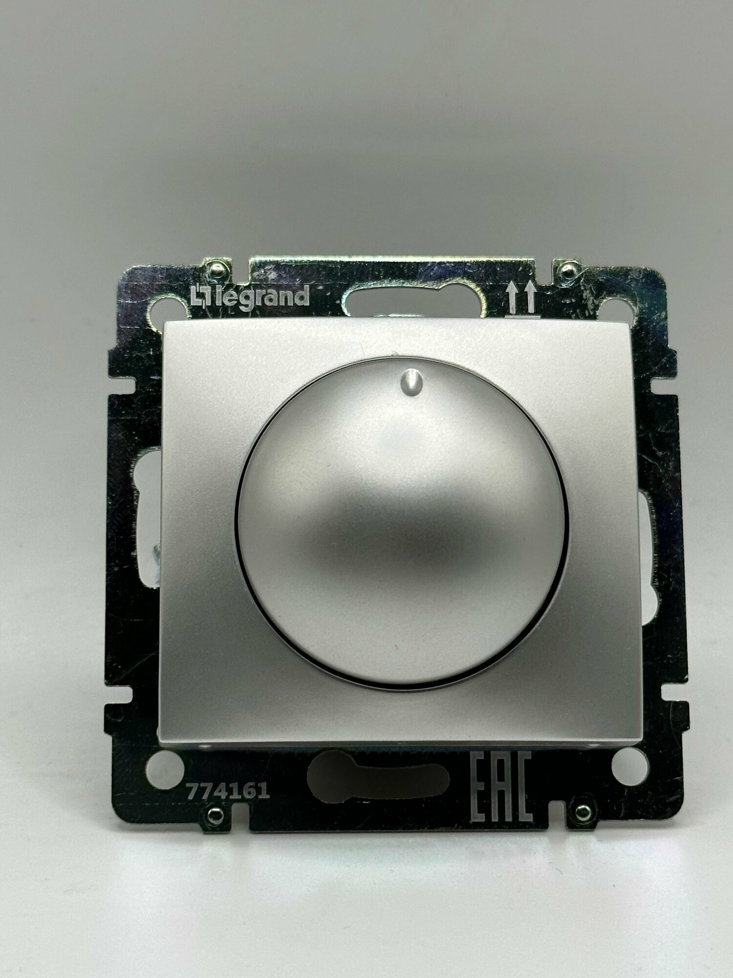 Legrand Диммер поворотный Legrand Valena 400W алюминий 770261