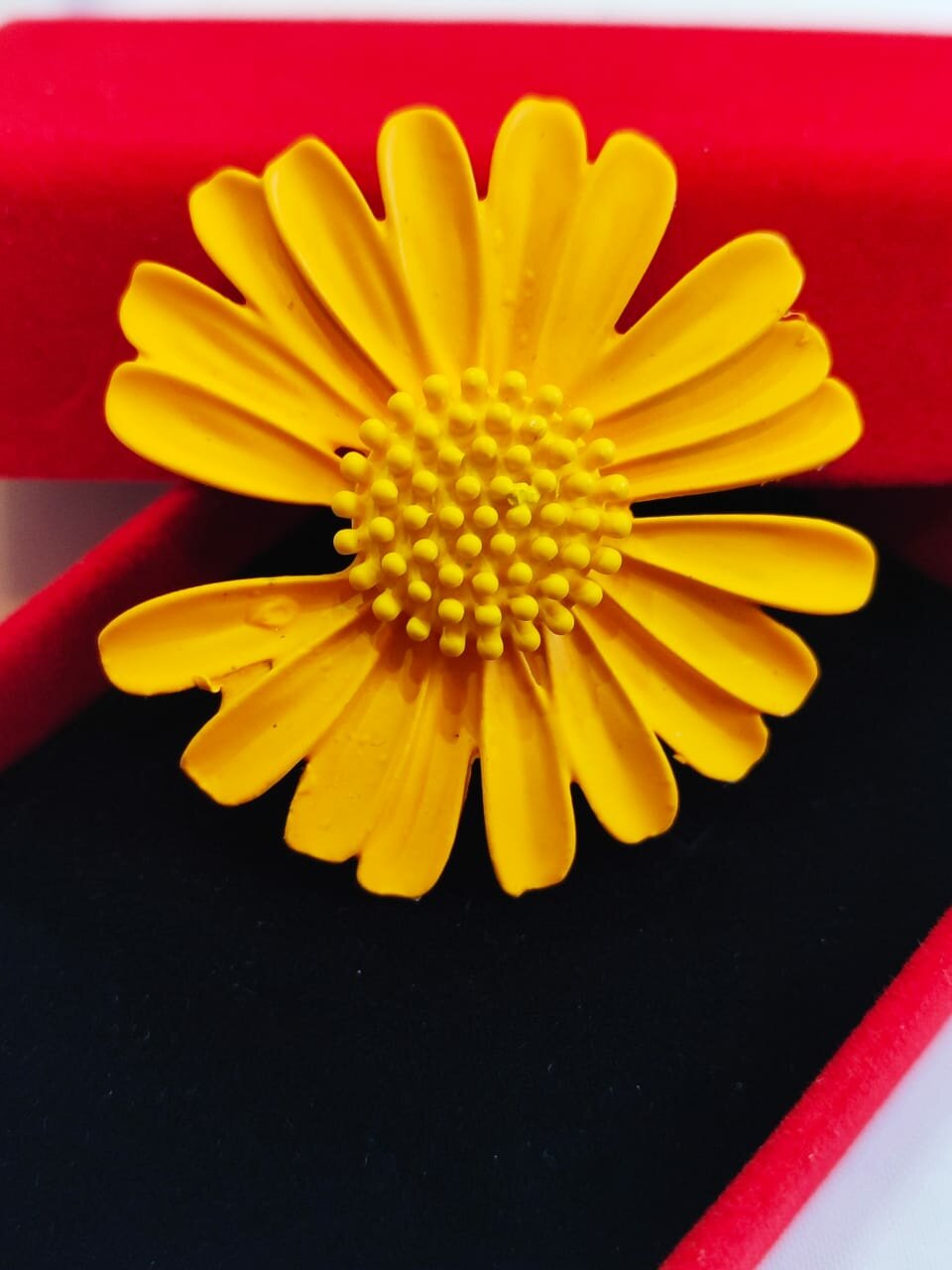 Брошь, эмаль