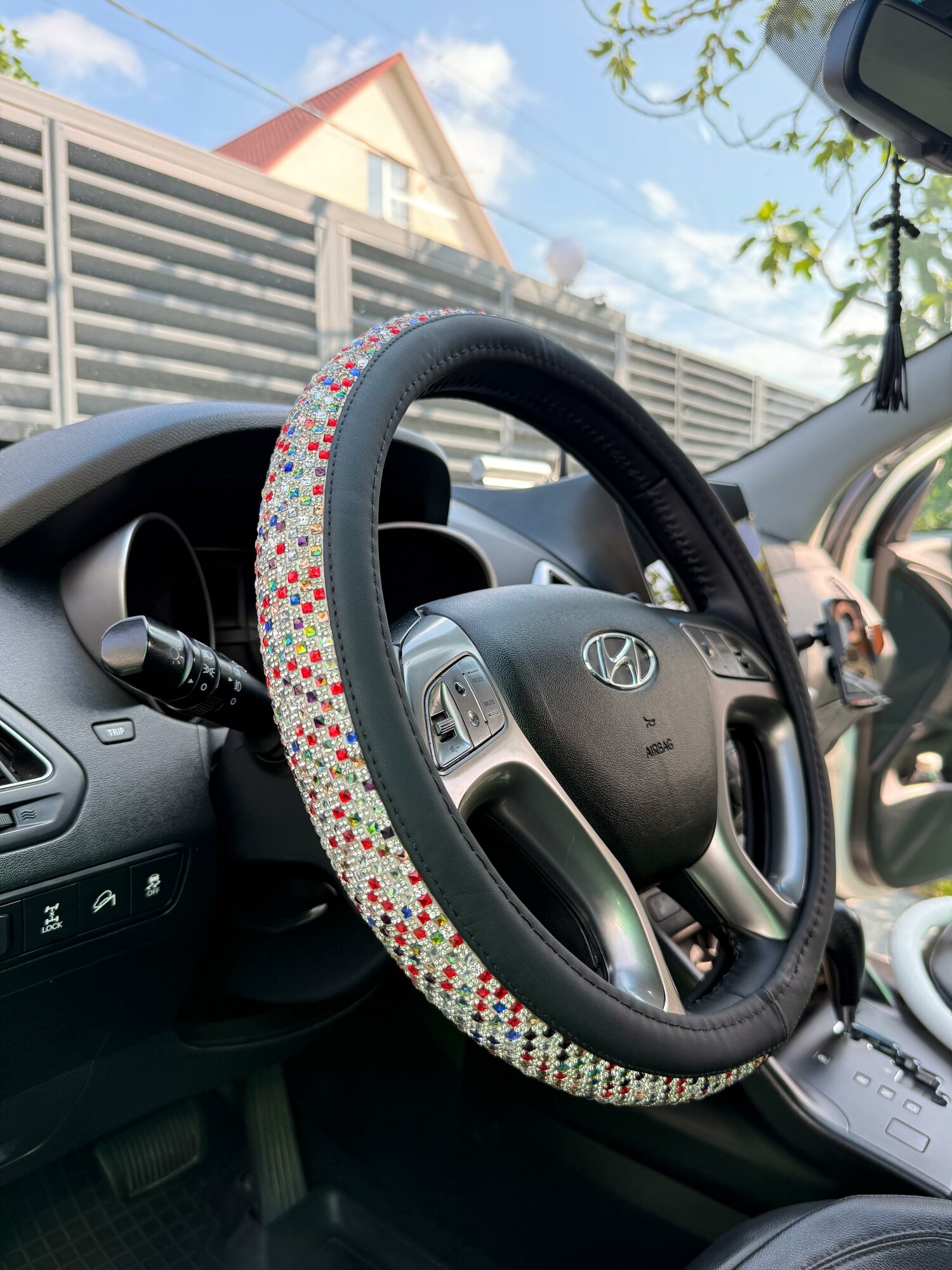 Оплётка на руль со стразами женская ( чехол на руль ) 36-37 см