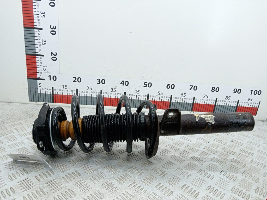 Стойка амортизатора переднего правого Volkswagen Tiguan 1 5N0413031T арт. 1972558