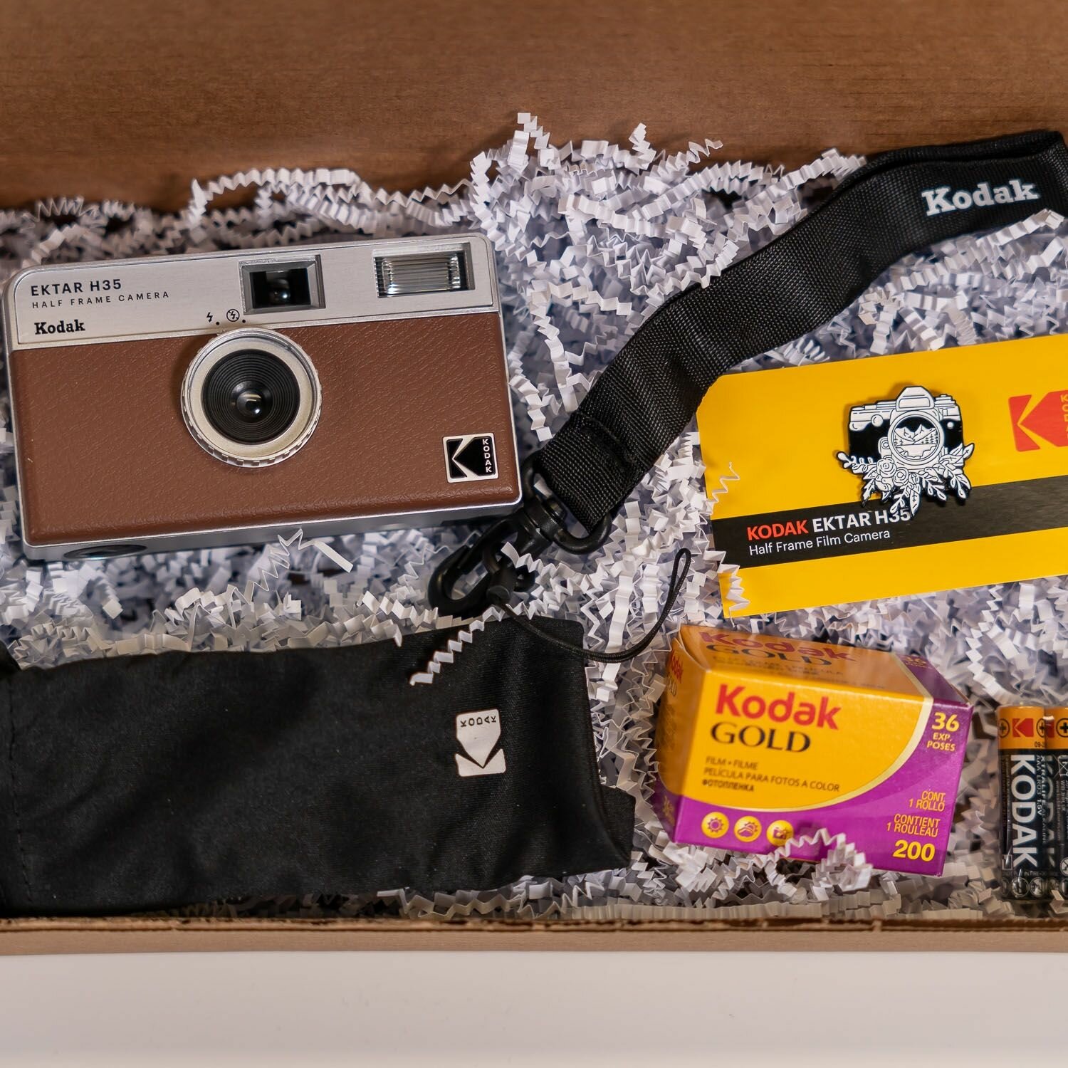 Подарочный набор с фотоаппаратом Kodak H35 Ektar Half Frame (коричневый)