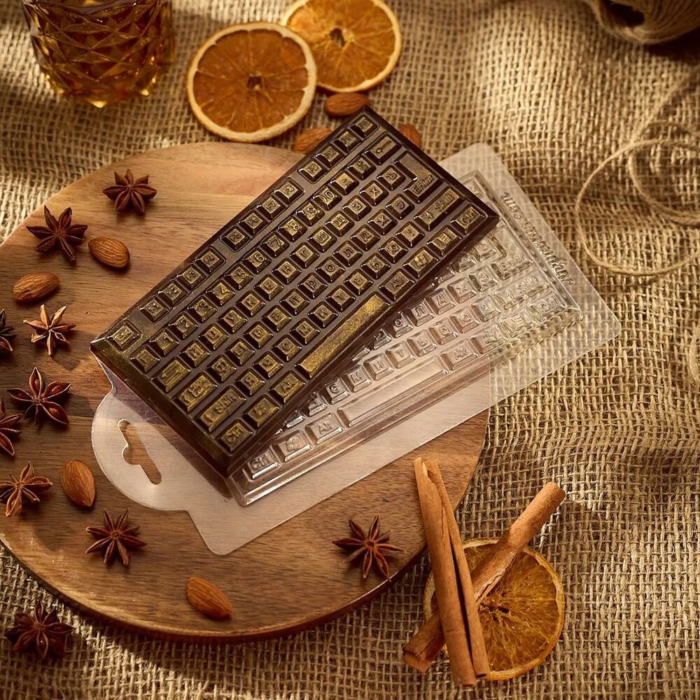 Формочка для мыла, шоколада, мармелада: Клавиатура плитка шоколада, форма пластиковая Молд из толстого пластика