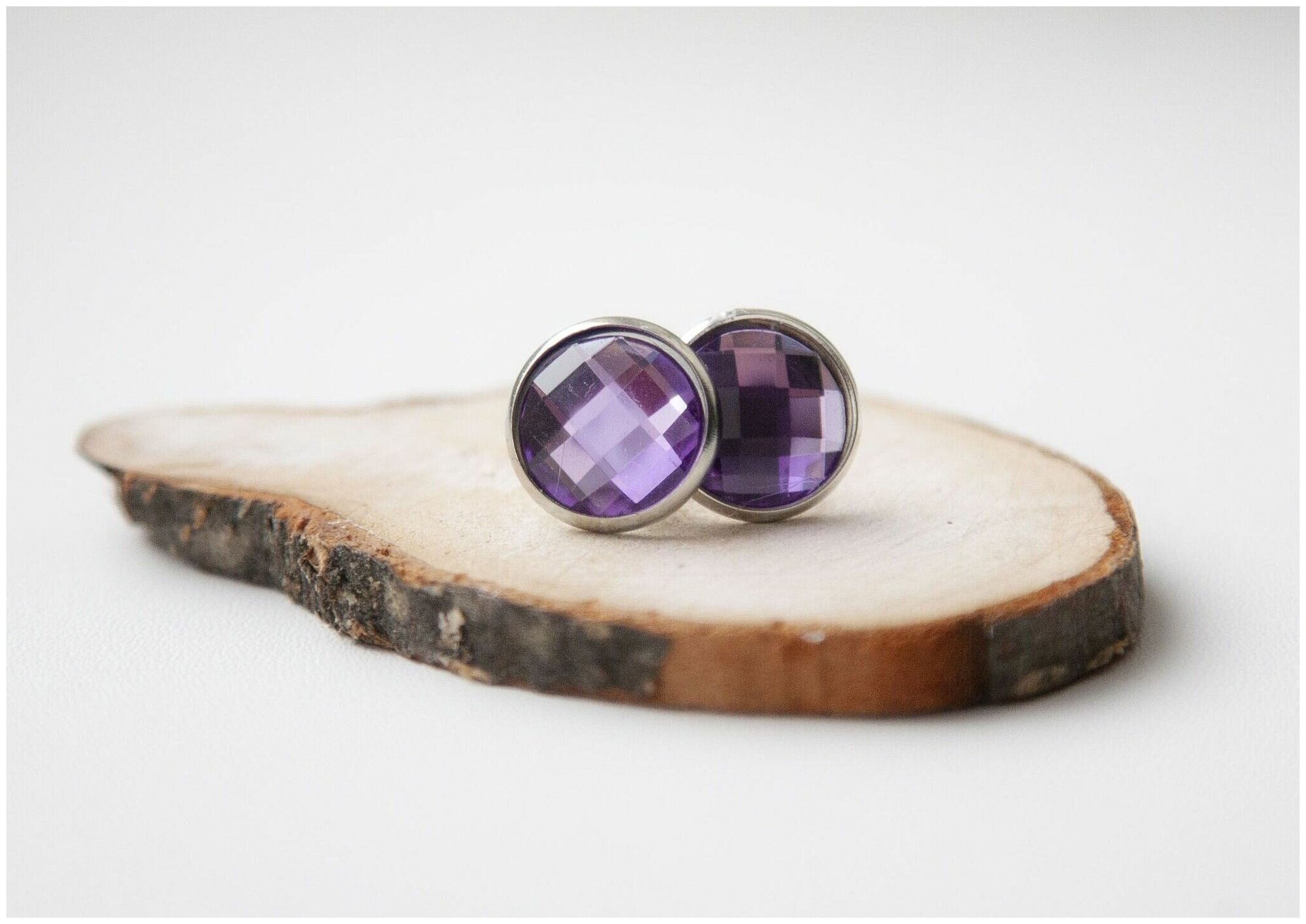 Серьги пусеты, акрил