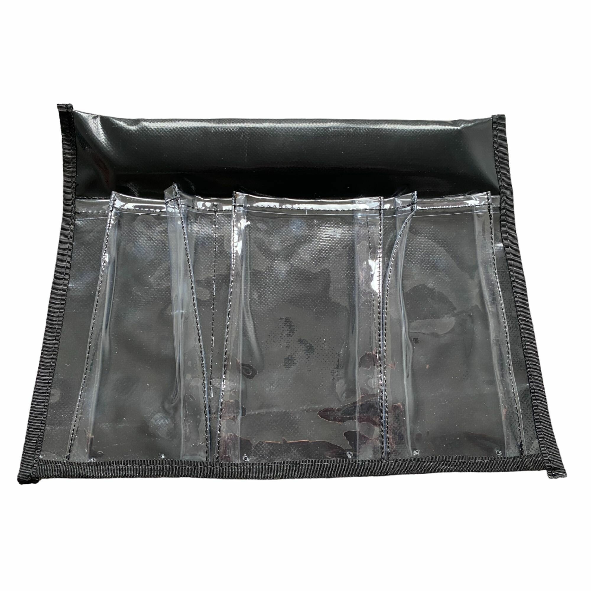 Кармашек с 3-я отсеками на ликтрос черный