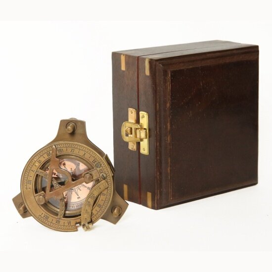 Морской компас Nautic Armouri в деревянном футляреTN-24-3716