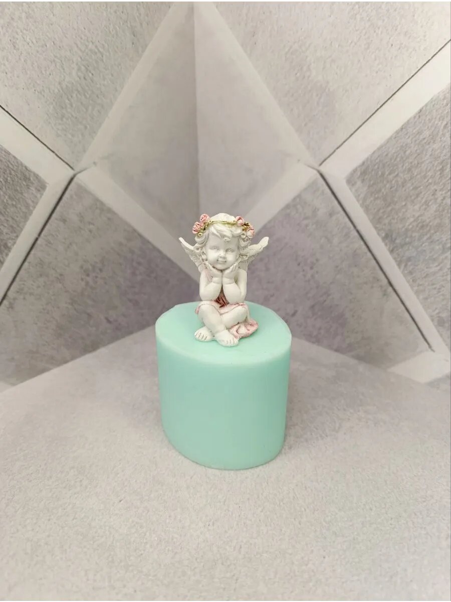 Молд силиконовый "Ангел сидящий". Высота готового изделия 5,5 см.