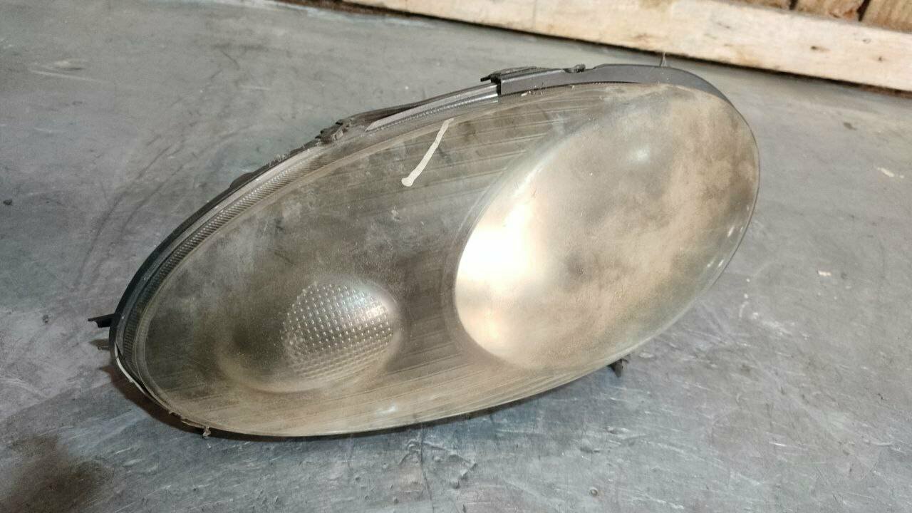 Фара правая Nissan Micra K12 2005 89007482