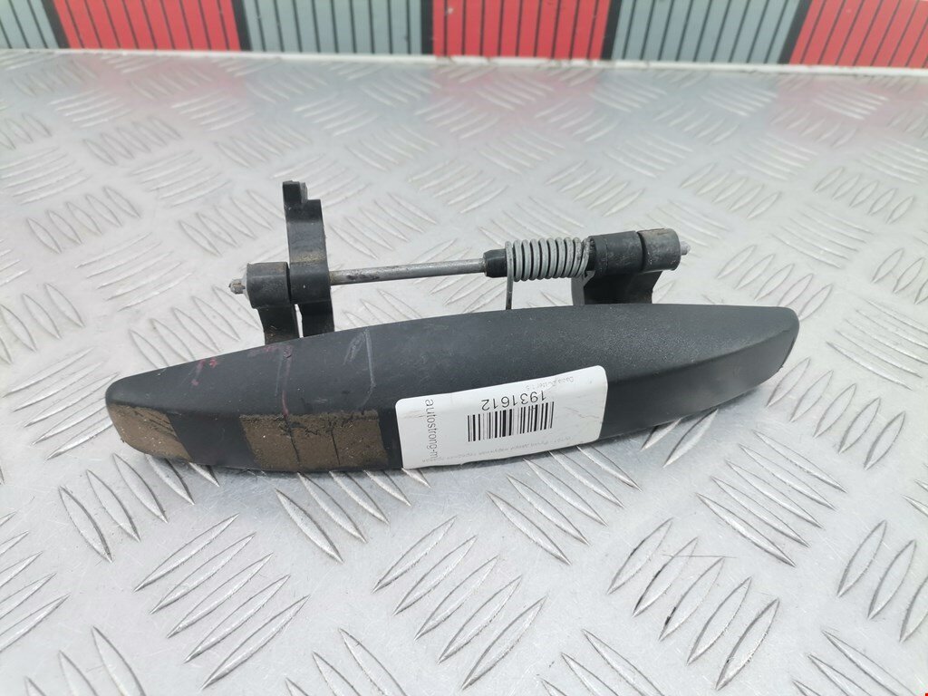 Ручка двери наружная передняя правая Renault Duster 1 806068777R арт. 1931612