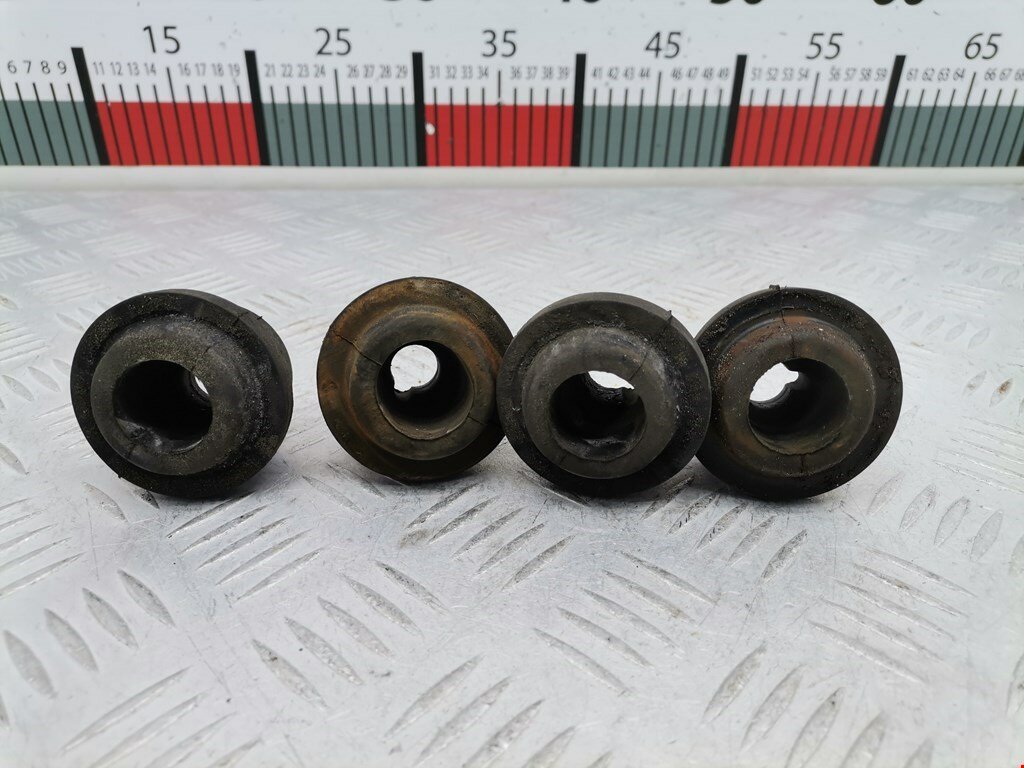 Кронштейн (крепление) радиатора Ford Focus 1 98AB8125EC арт. 2043936