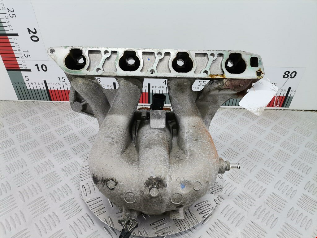 Коллектор впускной Daewoo Rezzo 92063630 арт. 1988667