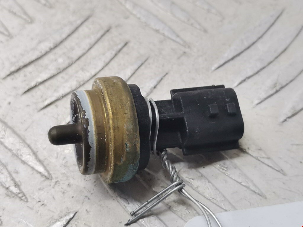 Датчик температуры охлаждающей жидкости Renault Koleos 8200650777 арт. 2049568