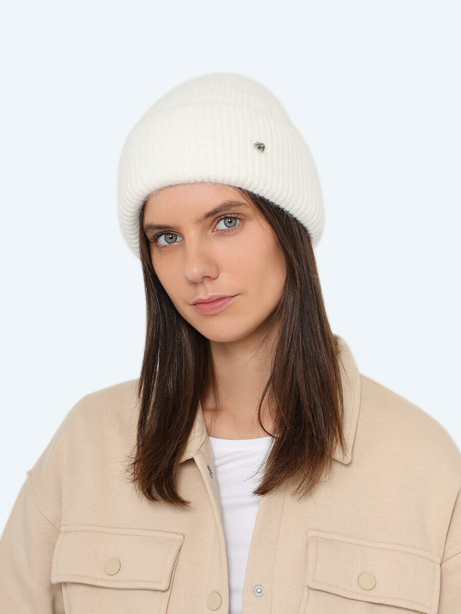 Шапка-бини для женщин