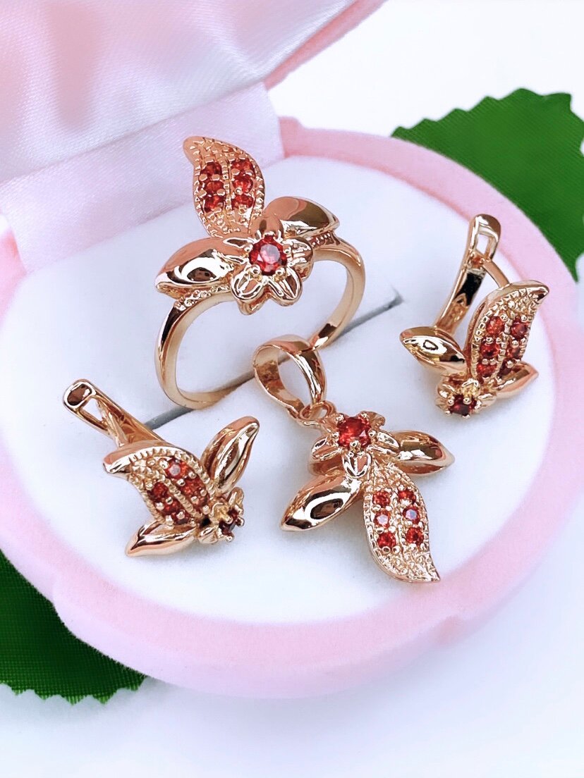 Комплект бижутерии