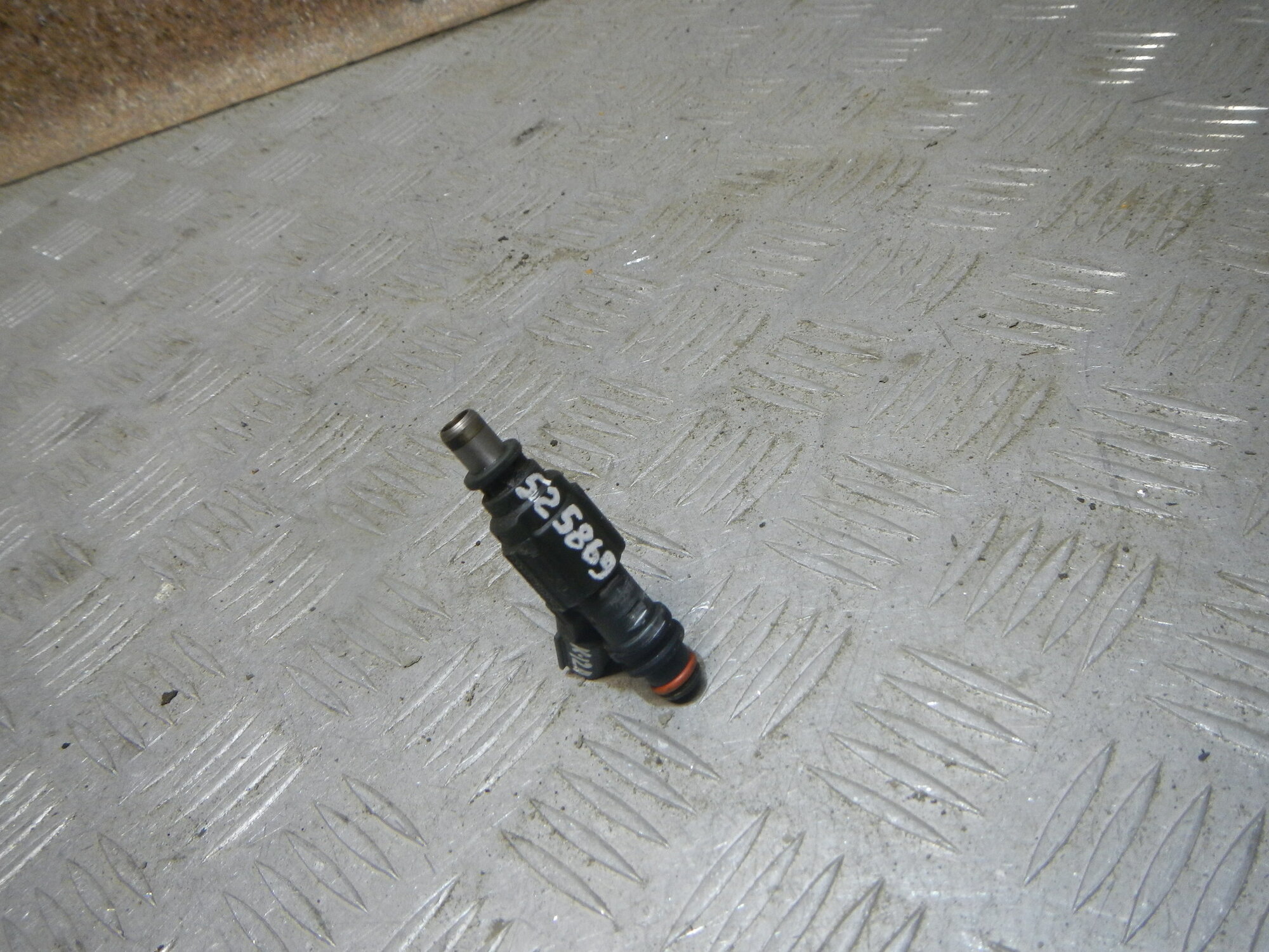 Б/У Форсунка инжекторная электрическая, Toyota (Тойота)-COROLLA 120 (01-06) TOYOTA COROLLA 120 (01-06) Без видимых повре...