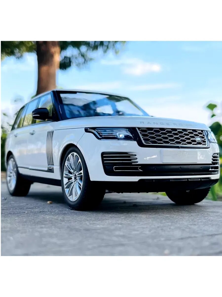 Машина Lend Rover Range Rover металлическая 1\18