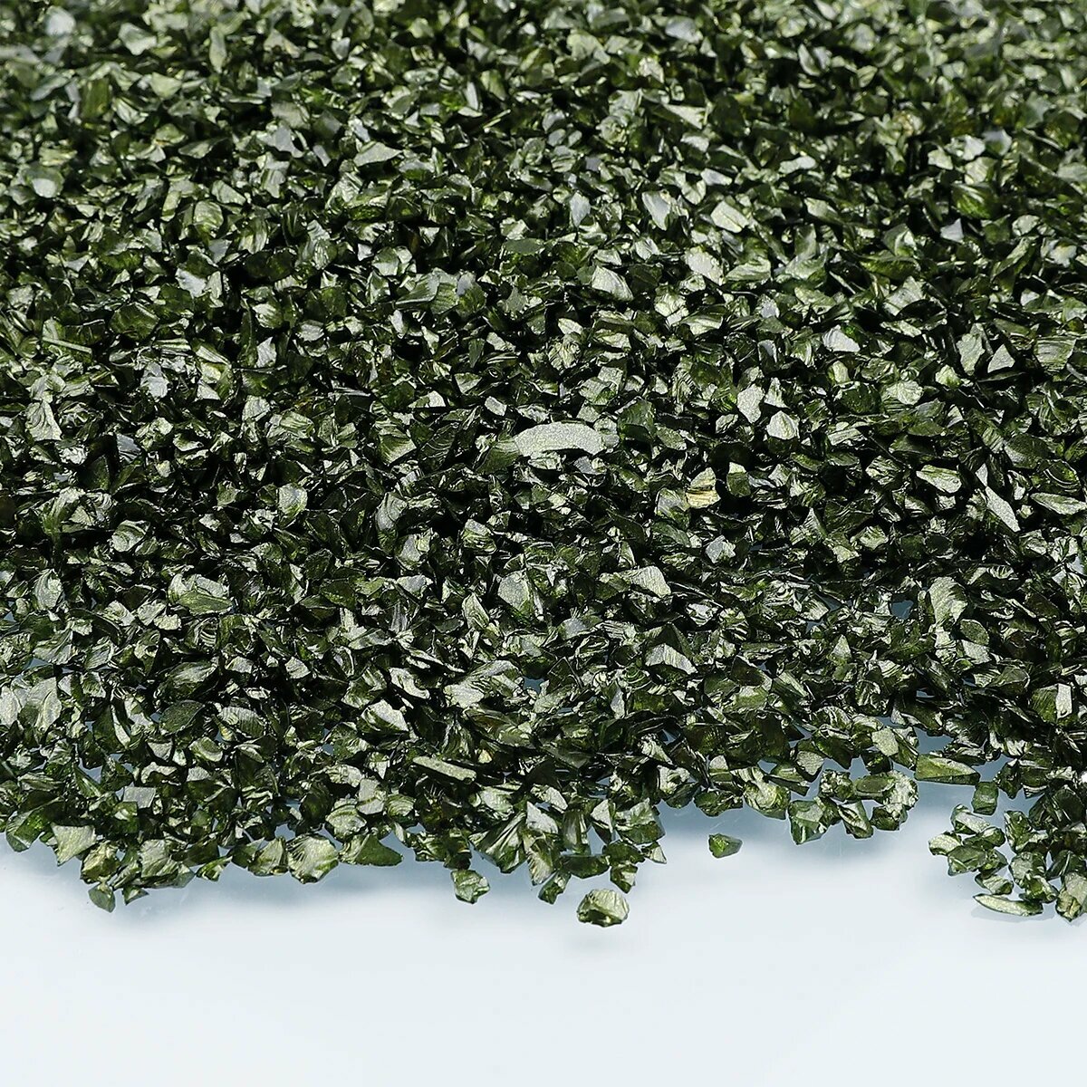 Разноцветные стеклянные камешки для декорирования 2-4mm