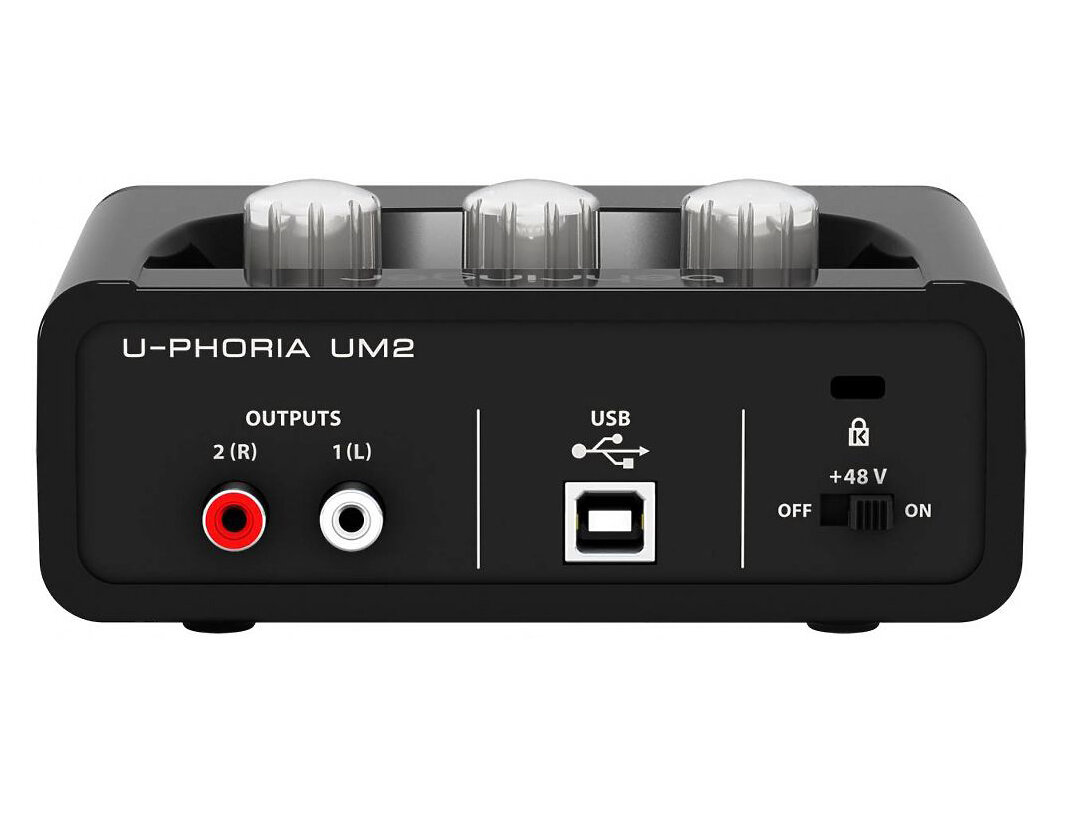 Внешняя звуковая карта (аудиоинтерфейс) Behringer UM2