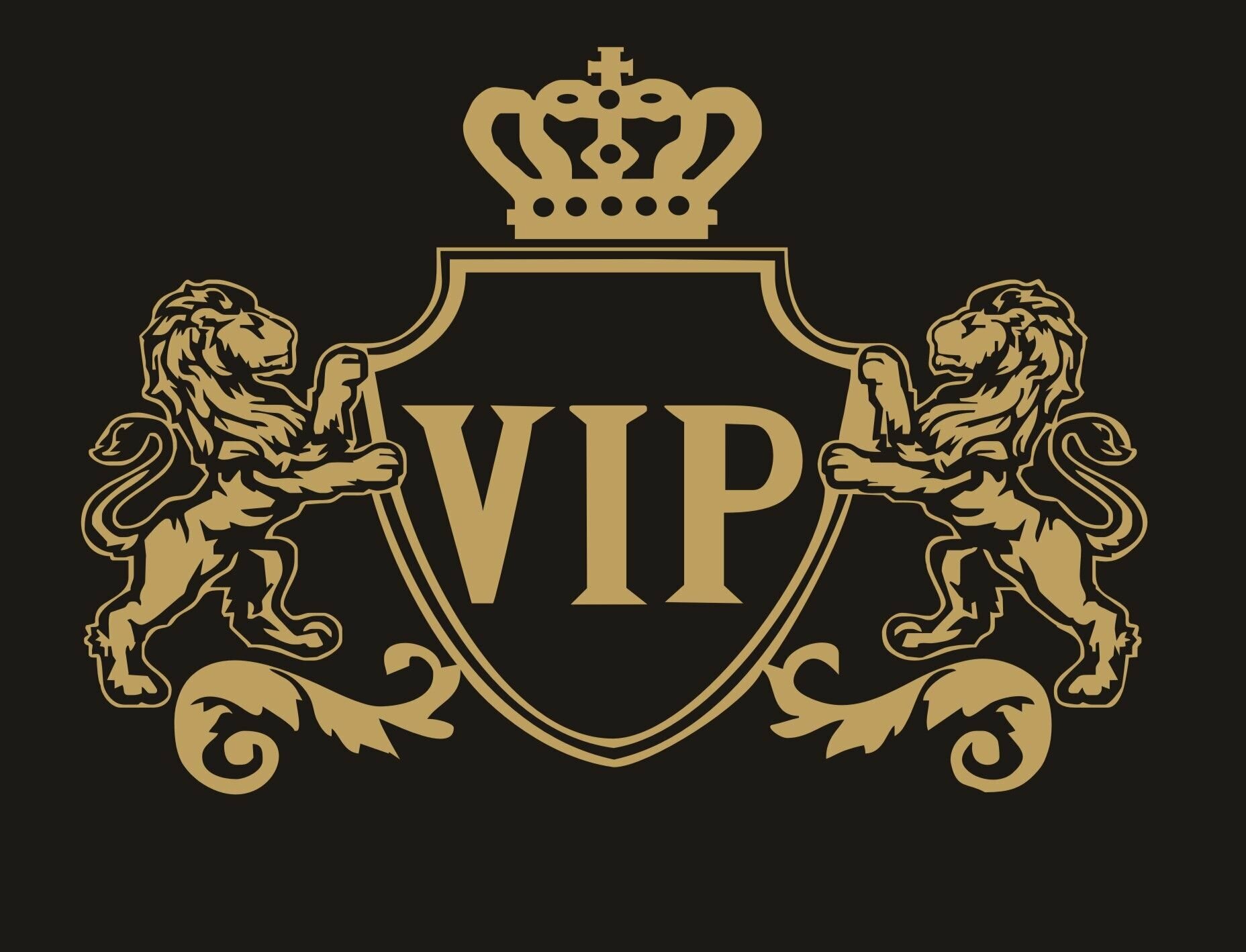 Наклейка "VIP" 25х32см