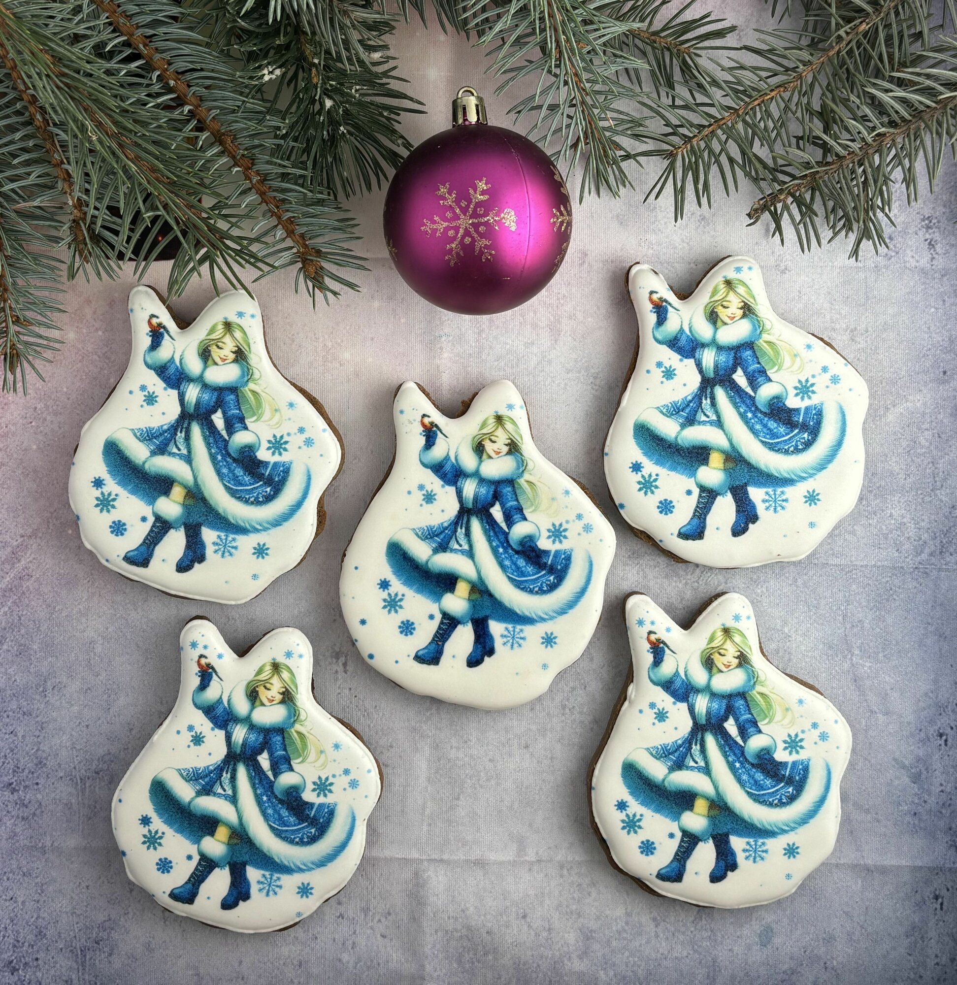 Набор имбирных пряников "Снегурочка на Новый год 5 шт"