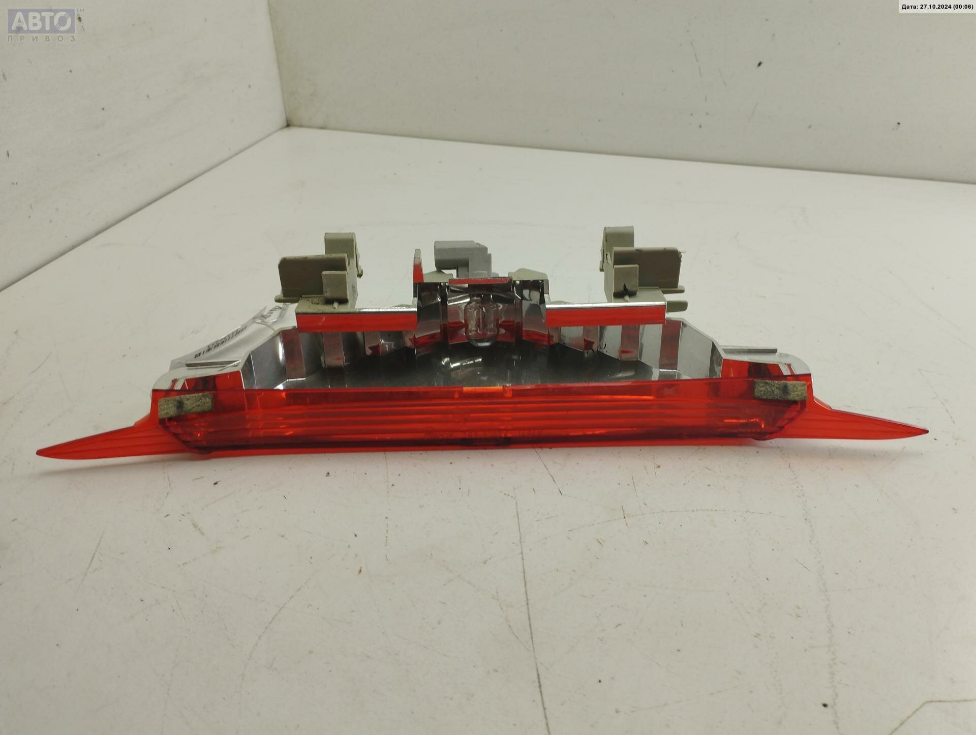 Фонарь стоп-сигнал Mazda 6 (2002-2007) GG/GY