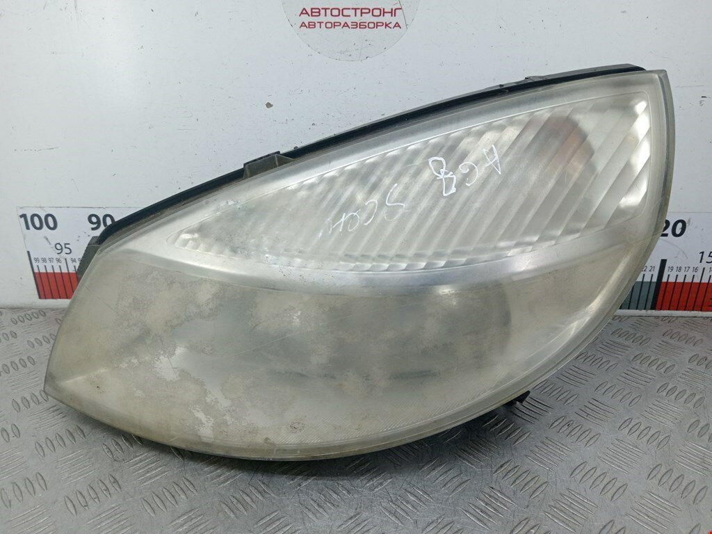 Фара левая Renault Scenic 2 260605447R арт. 2230823