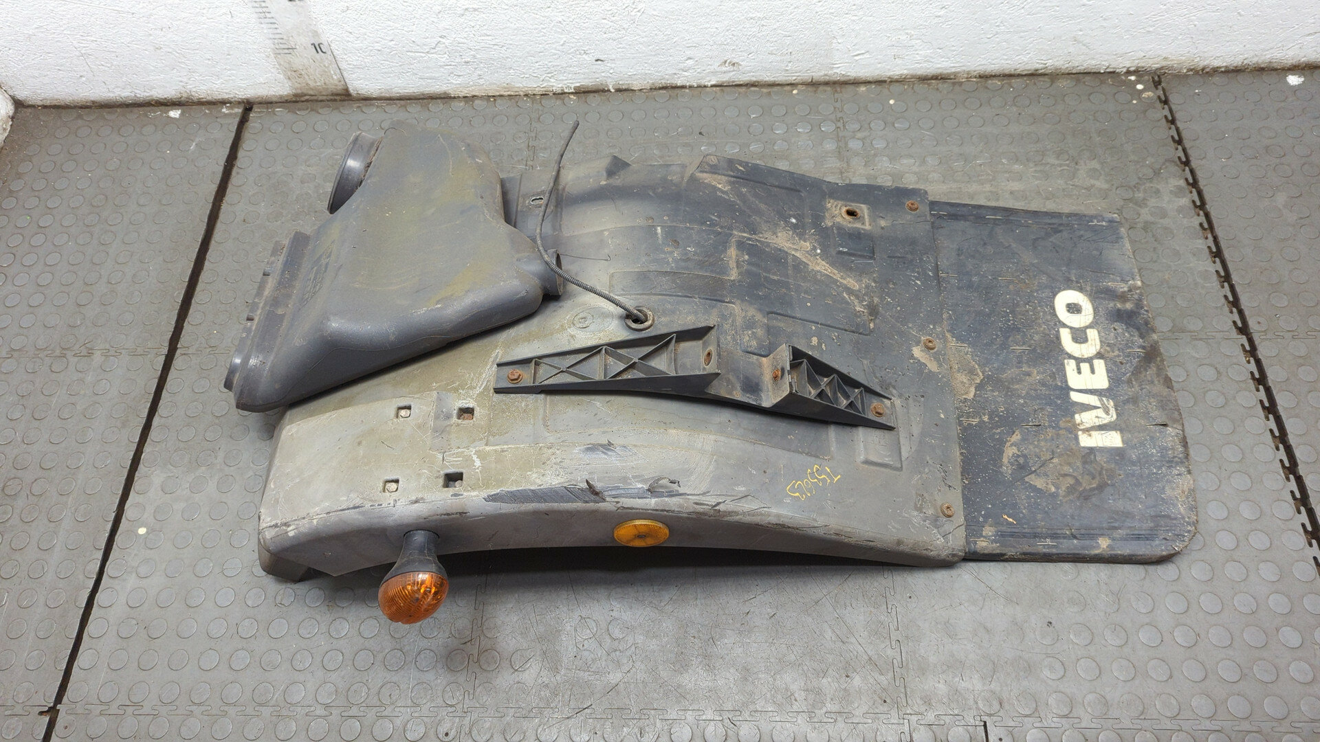 Крыло левое переднее Iveco EuroCargo 2 Б/У
