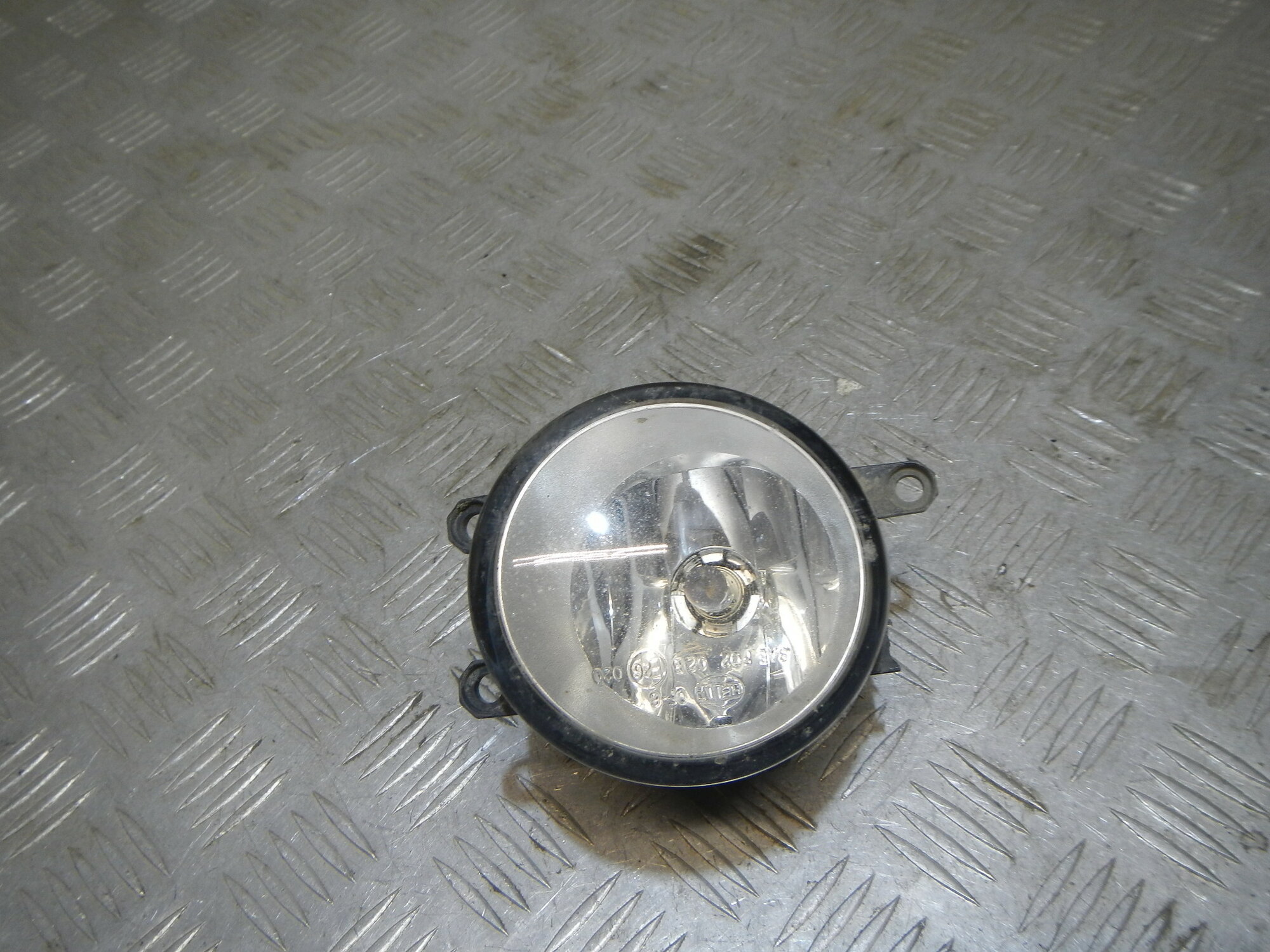 Б/У Фара противотуманная правая, Toyota (Тойота)-COROLLA VERSO (04-09) TOYOTA COROLLA VERSO (04-09) Сломано крепление. 5...