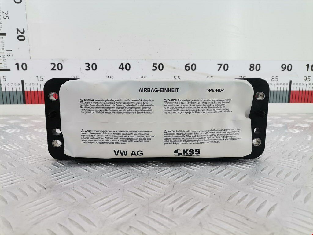 Подушка безопасности пассажирская (в торпедо) Skoda Rapid 1 1ST880204 арт. 1819626