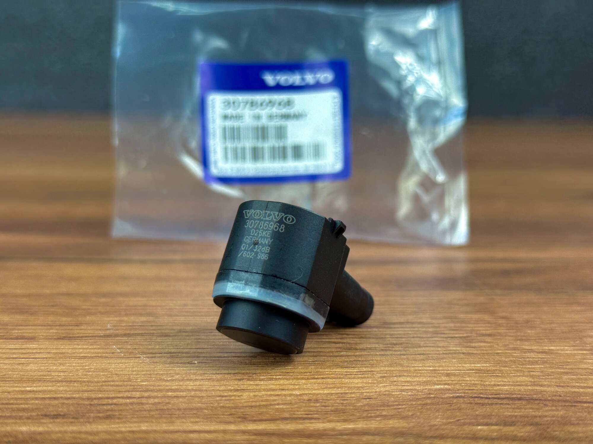 Датчик парковки для VOLVO C30 C70 XC70 XC90 S60 S80 V70 арт. 30786968