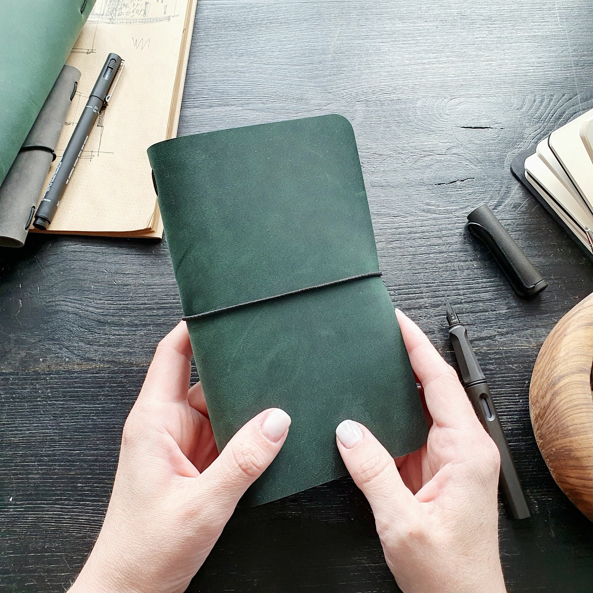 Кожаный блокнот формата Midori Personal (10х18см) со сменными тетрадями на резинке / записная книжка / скетчбук 90 листов