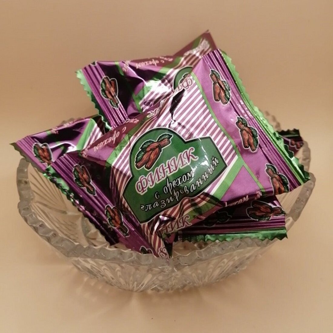 Конфеты "Финик с орехом глазированный" от фабрики "Квартет", Тюмень - 1 кг