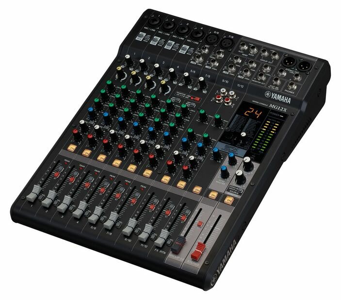 Микшерный пульт Yamaha MG12X