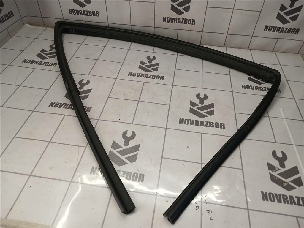 Уплотнитель стекла двери Chevrolet Lacetti 04-13