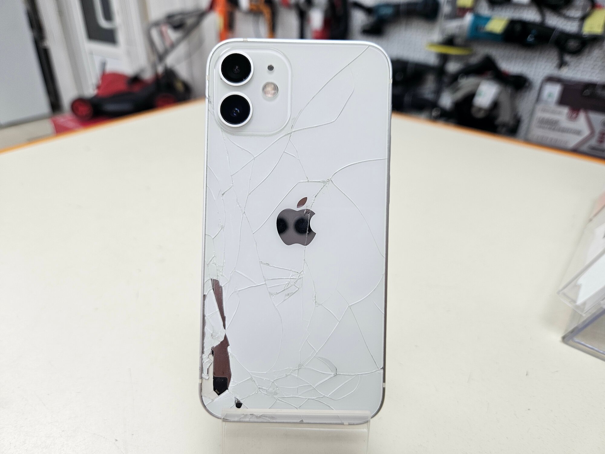 Смартфон Apple iPhone 12 mini 128Gb, (Б/У), уценка