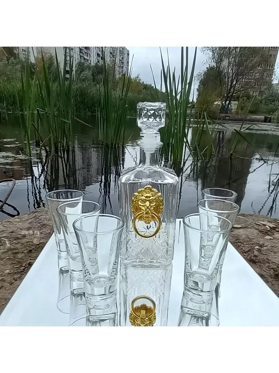 Графин граненый золотой Лев 500мл+ 6 стопок высоких 50мл