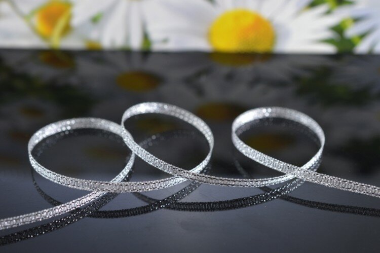 Лента металлизированная (парча) 3мм, цвет серебро, полиэстер/нейлон, 52-006, 1 метр