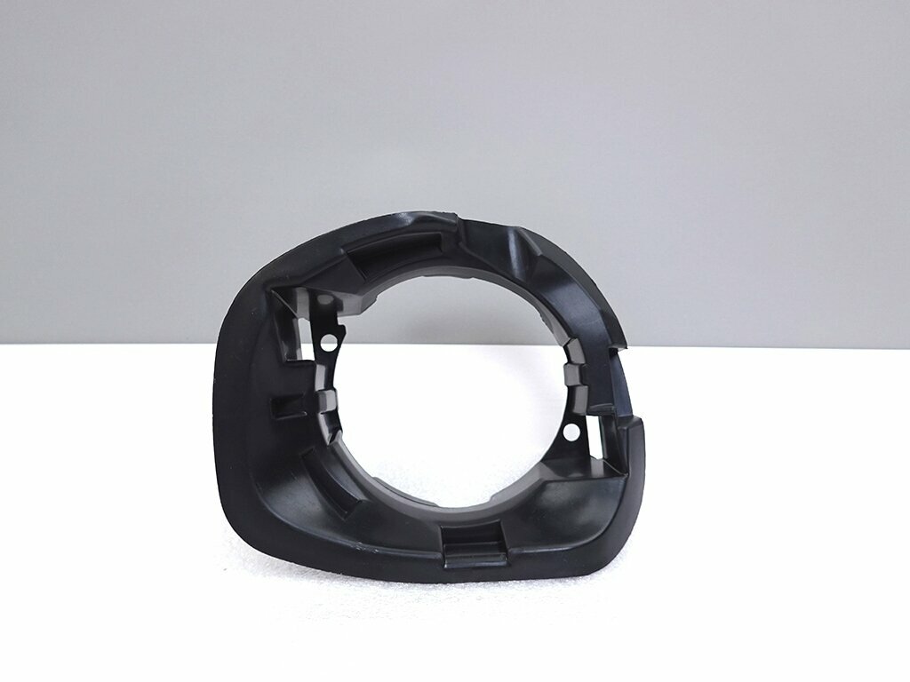 Крепление ПТФ для Рено Дастер, Кронштейн фары противотуманной правой для Renault Duster (2010-2015) 6001549321