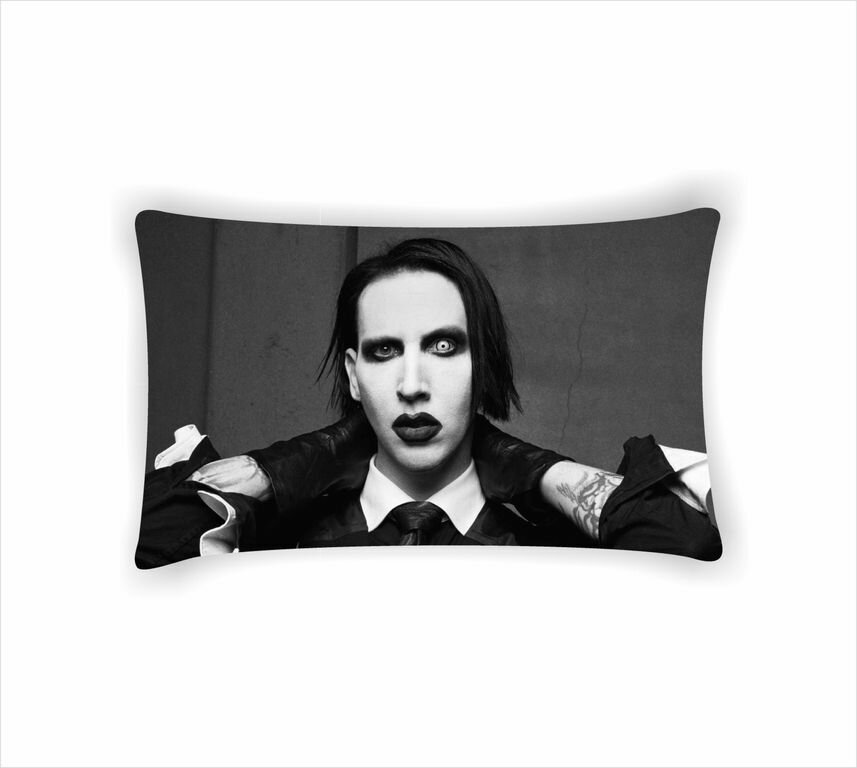 Подушка Marilyn Manson, Мэрилин Мэнсон №3, С одной стороны