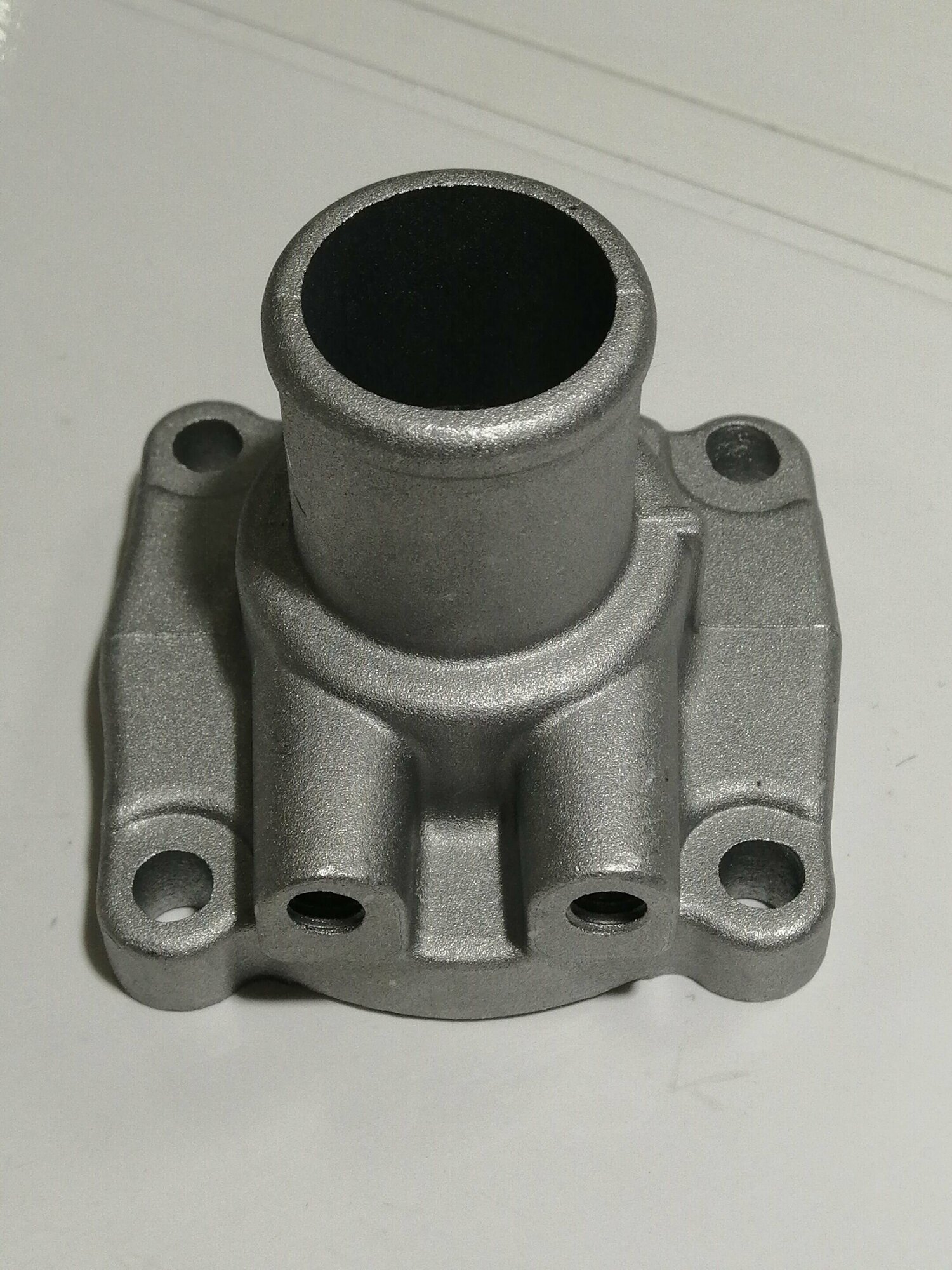 Корпус термостата (металл) Chery M11 [1.6 16V CVT седан]